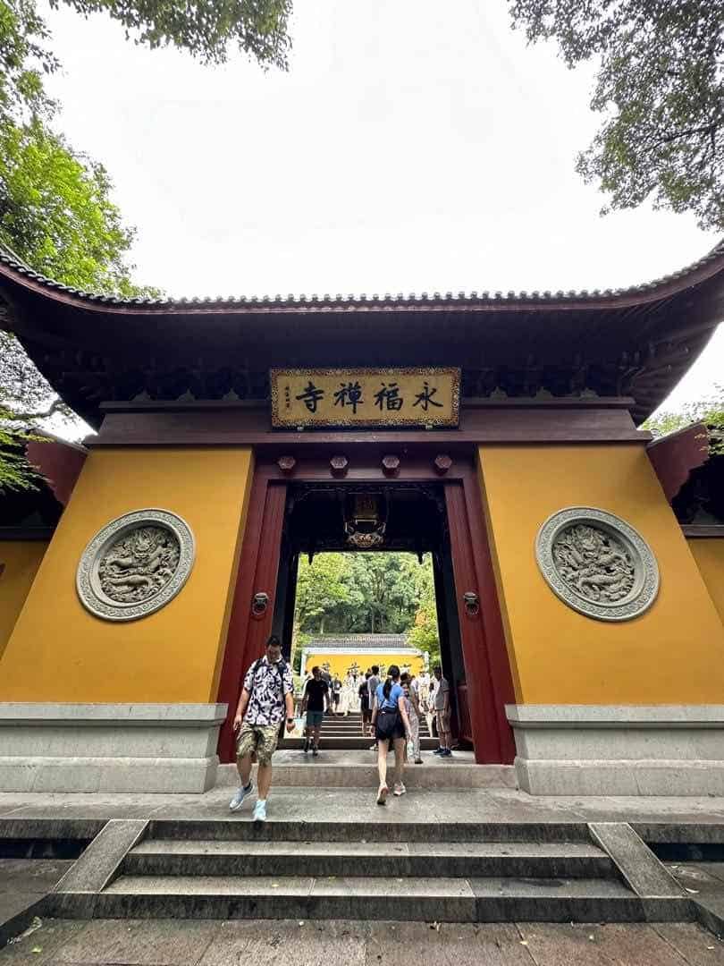 Exploring the Serenity of Lingyin Temple in Hangzhou
